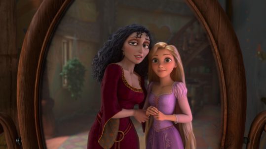 Light and mirror: analyzing "Tangled" - Agustín Carro Faustino